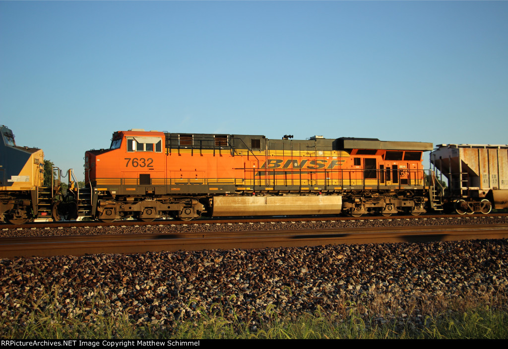 BNSF 7632